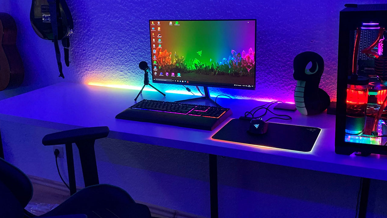 Oyun Odanızı Renklendirin: Razer Chroma Light Strip Set - Hardware Plus ...