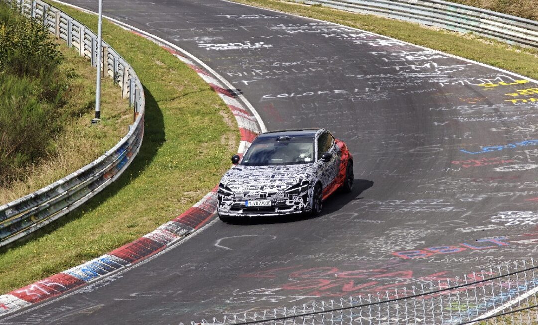 Xiaomi YU7 Ultra Nurburgring pistinde test ediliyor! Pistten görüntüler ...